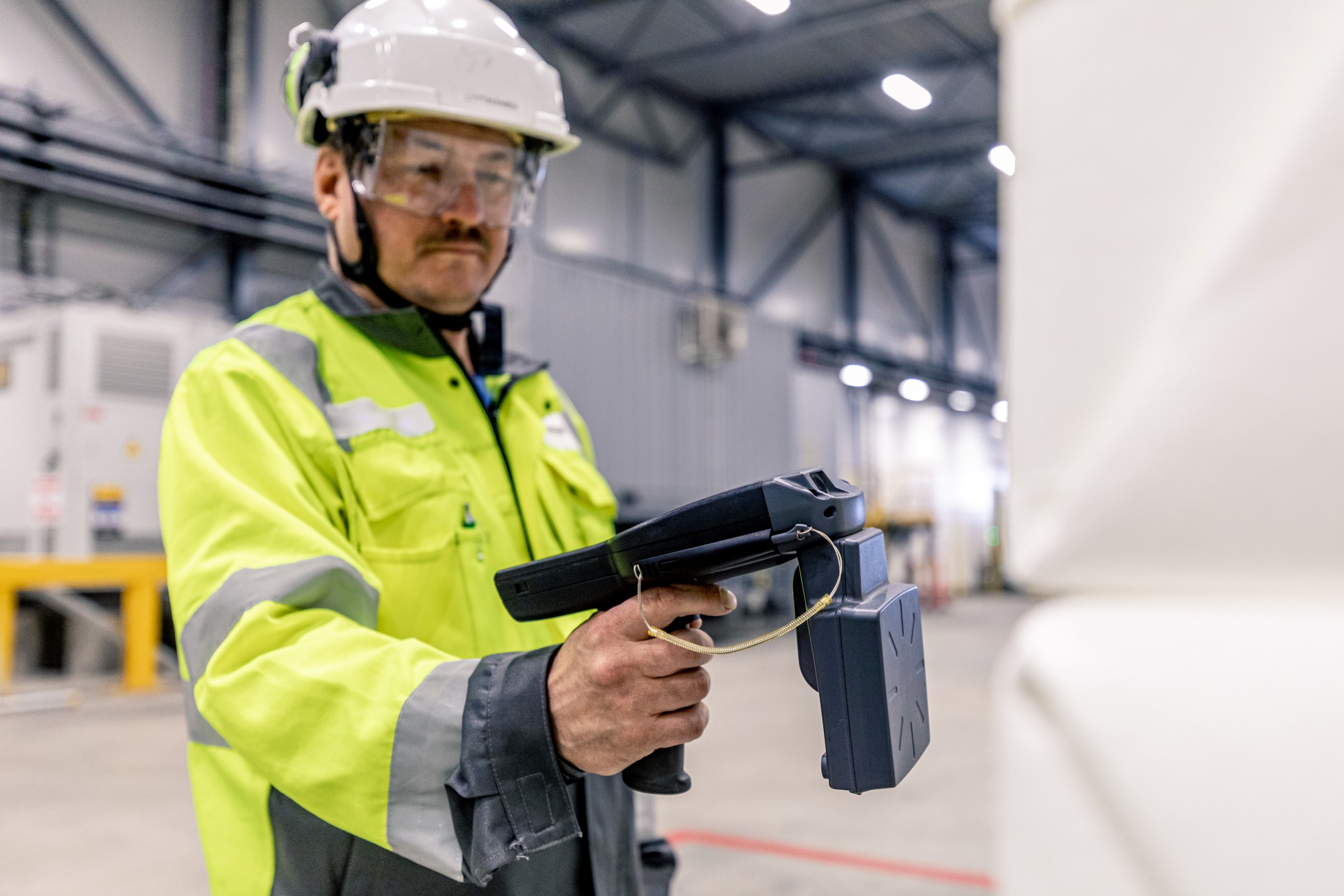 RFID tracking system for pulp units improves traceability | Metsä Fibre