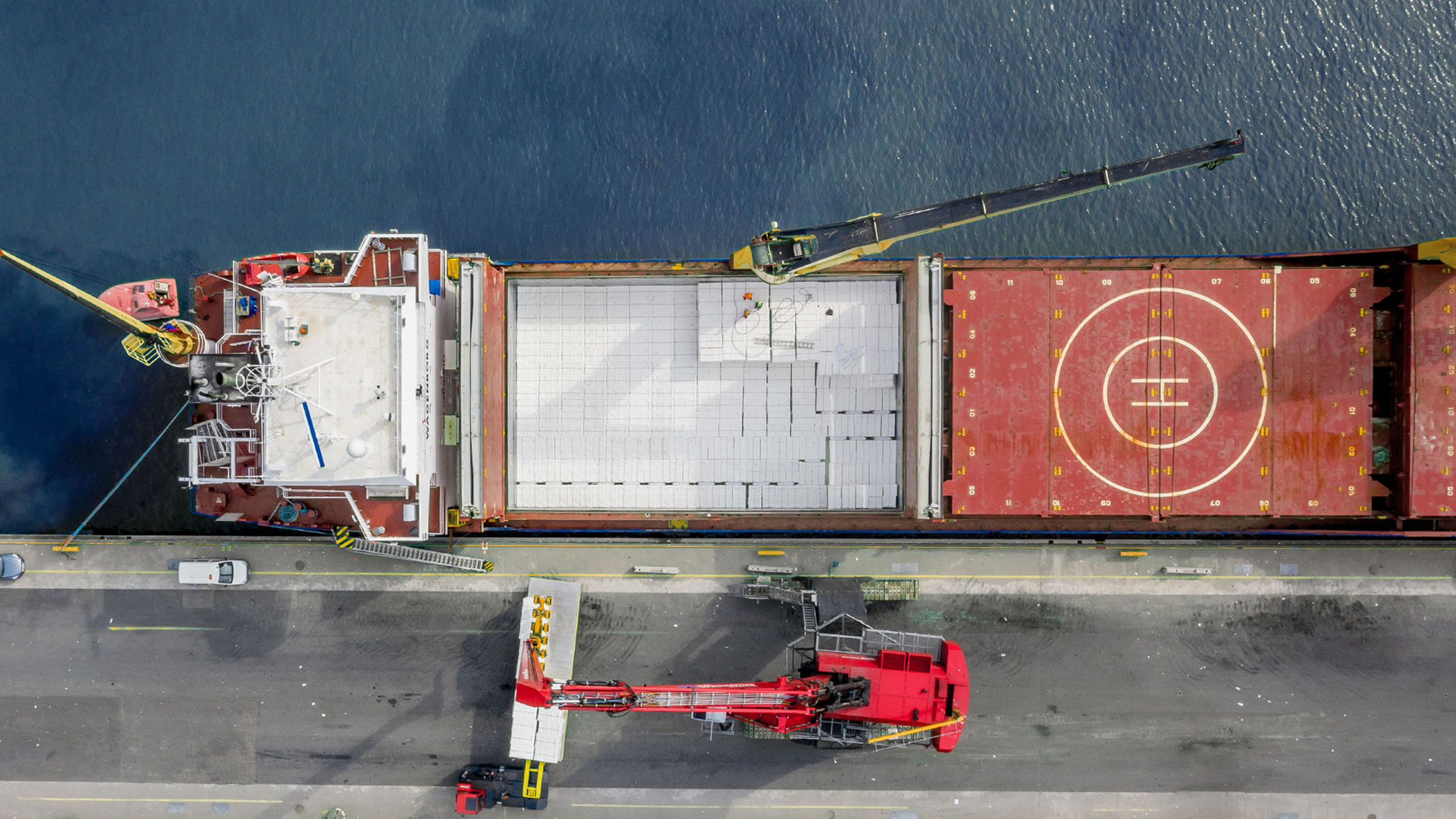 Functional and responsible pulp and sawn timber marine logistics ...