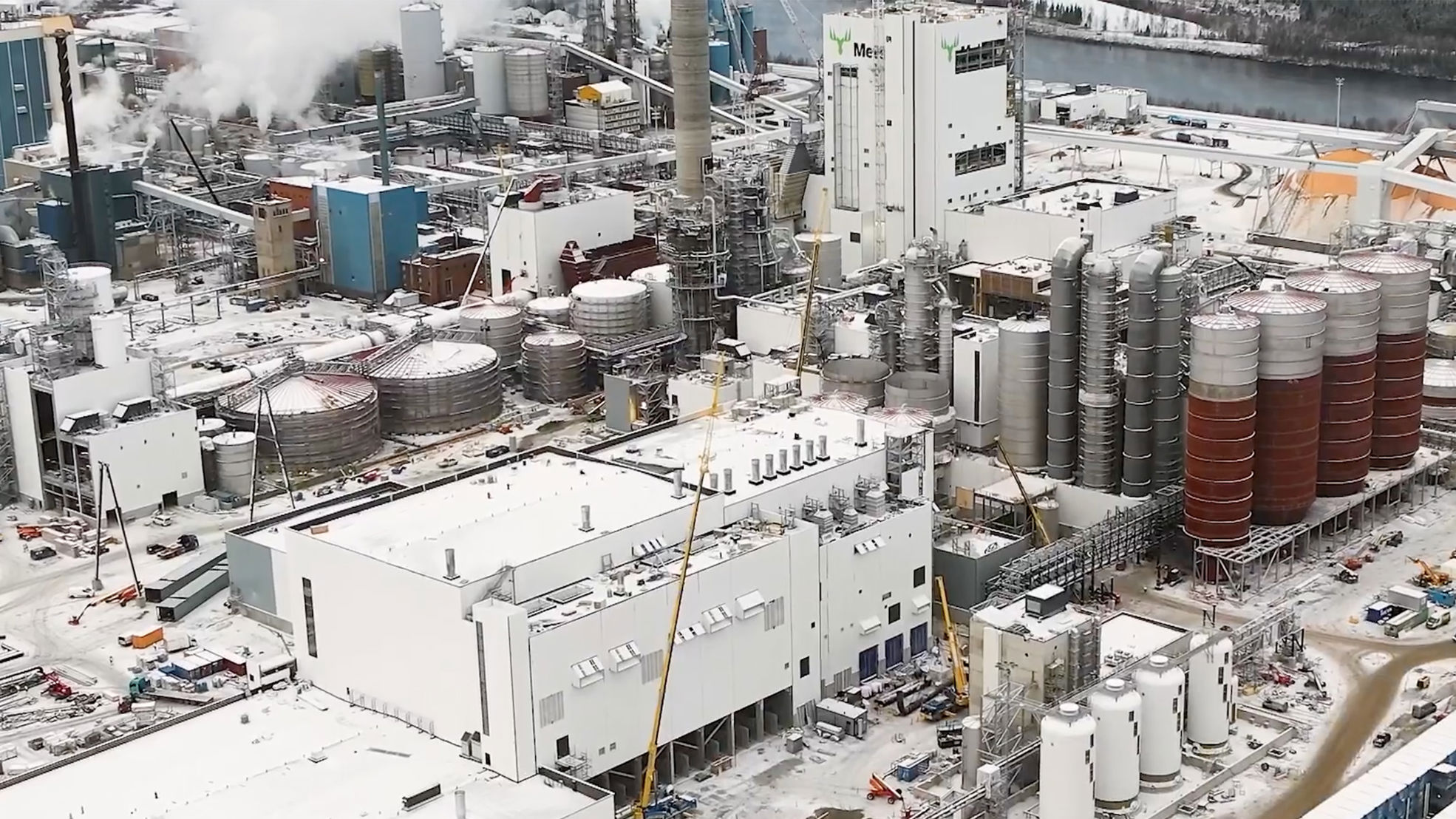 At the bioproduct mill site, the main focus is now on installation ...