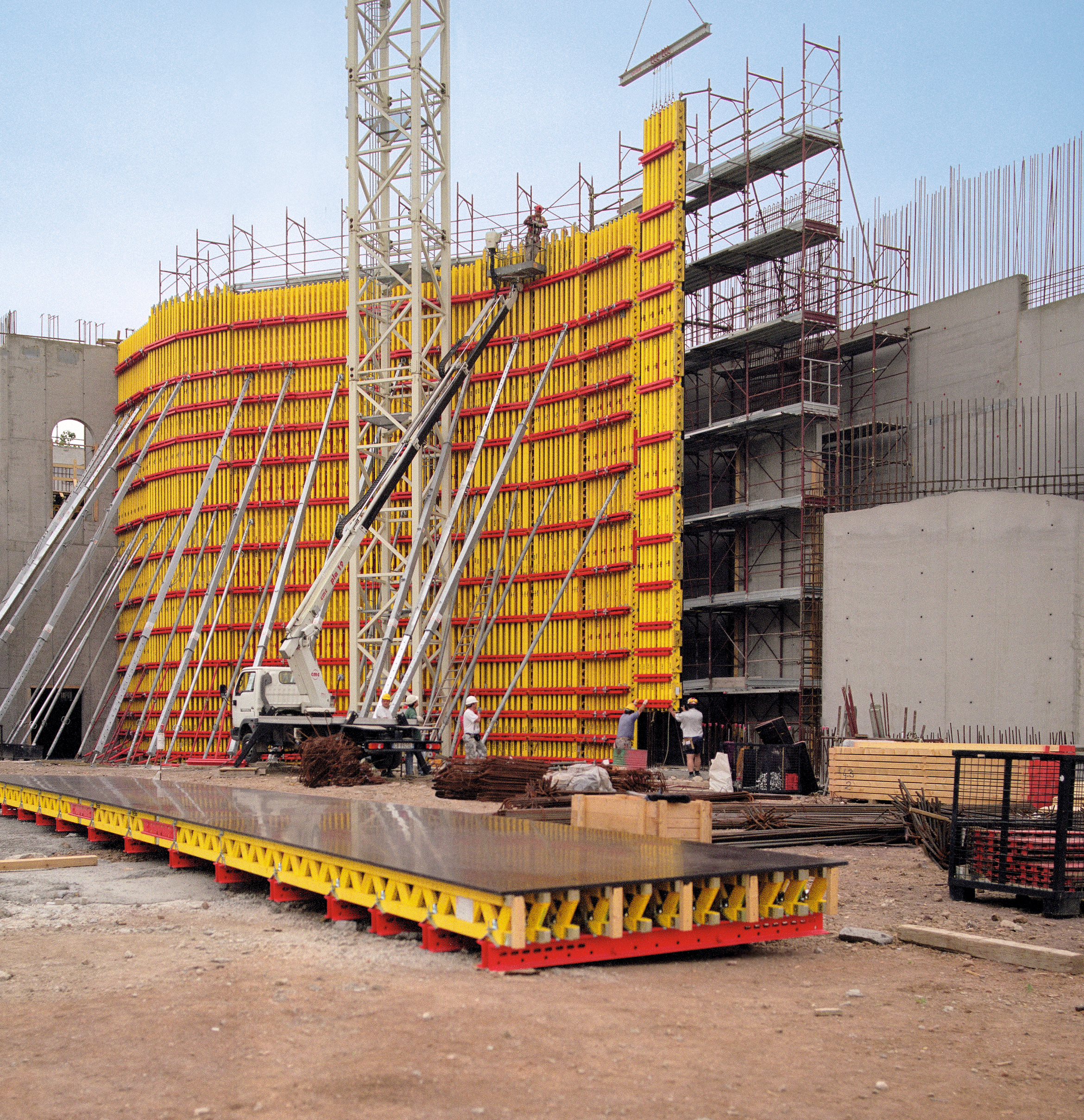 Peri uses birch plywood panels for concrete formwork